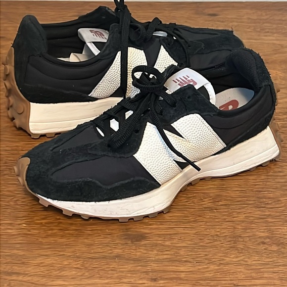 New Balance | Shoes | New Balance 327 Size 8 | Poshmark
